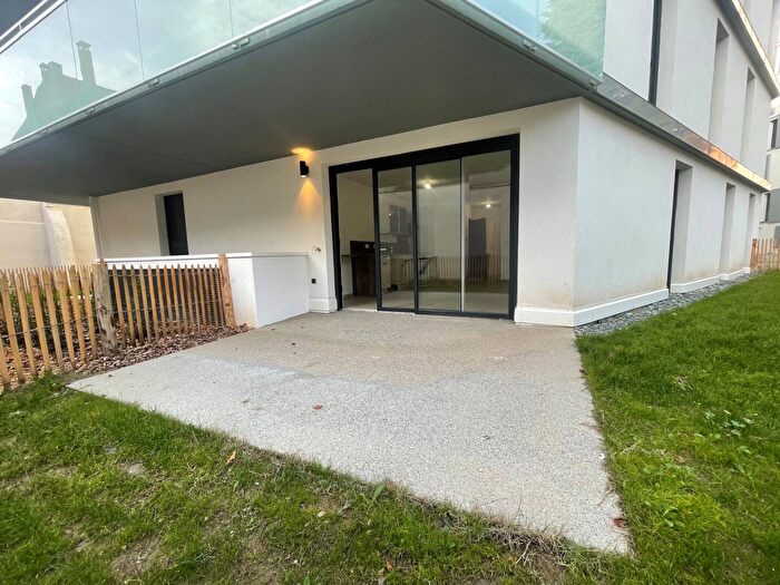 Appartement à louer - Grenoble - 3 pièces - 2 chambres