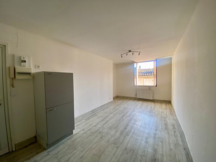 Appartement à louer - Villeneuve-sur-Lot, Saint-Etienne - 2 pièces - 1 chambre