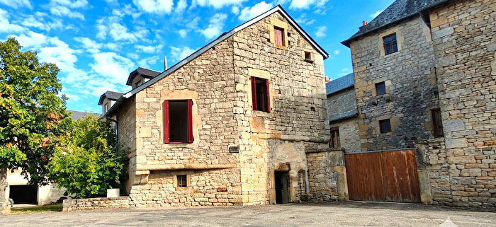 Maison 2 pièces à Recoules-Prévinquières, à vendre