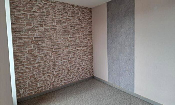 Bizillon-Centre Deux, Saint-Étienne : Appartement 3 pièces à louer