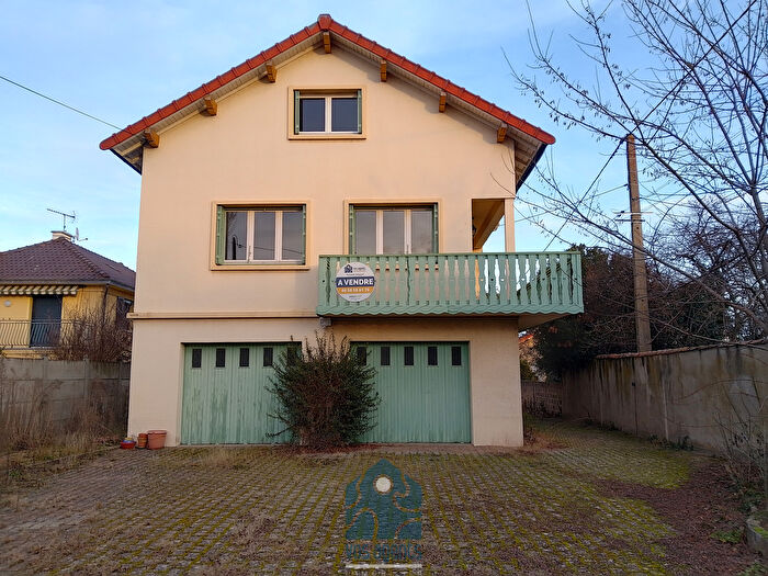Maison à vendre - Issoire, Faubourg - 8 pièces - 5 chambres