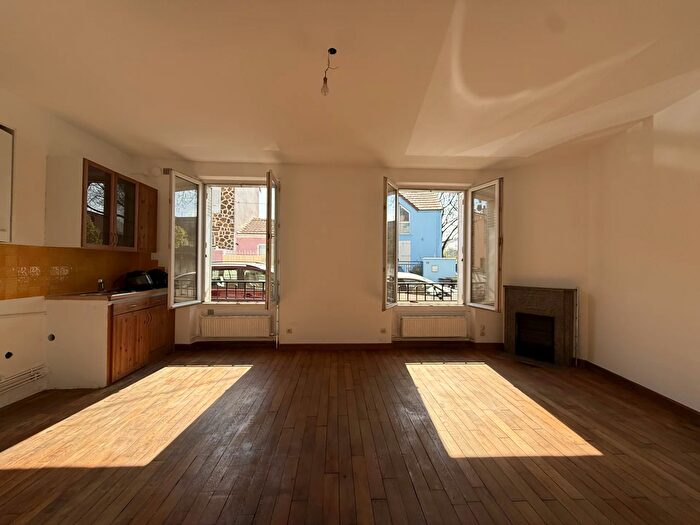 Appartement à vendre - Les Lilas, Bruyères, Chassagnolle - 3 pièces - 1 chambre