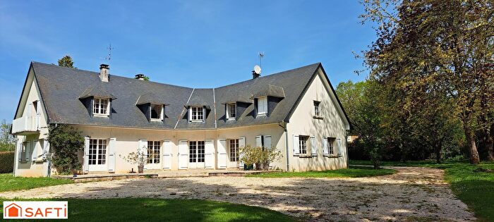 Châtres-la-Forêt - Maison 13 pièces à vendre