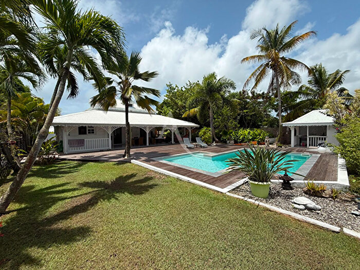 Maison 4 pièces à Saint-François, à vendre