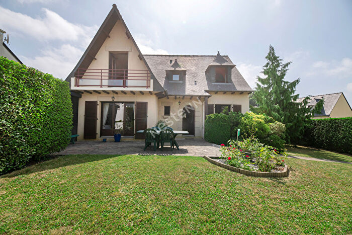 Maison à vendre - Chevaigné - 6 pièces - 4 chambres