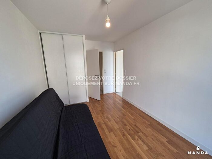 Lyon 8ème, Grand Trou, Moulin à vent, Petite Guille : Appartement 2 pièces à louer