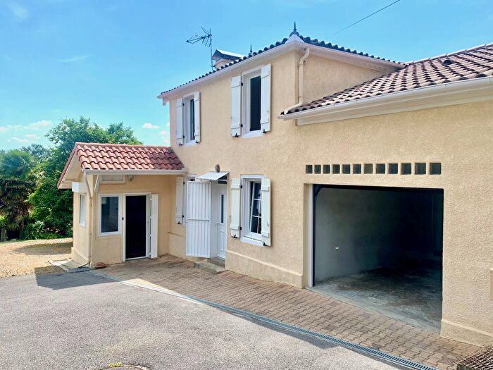 Maison à louer - Le Houga - 4 pièces - 2 chambres