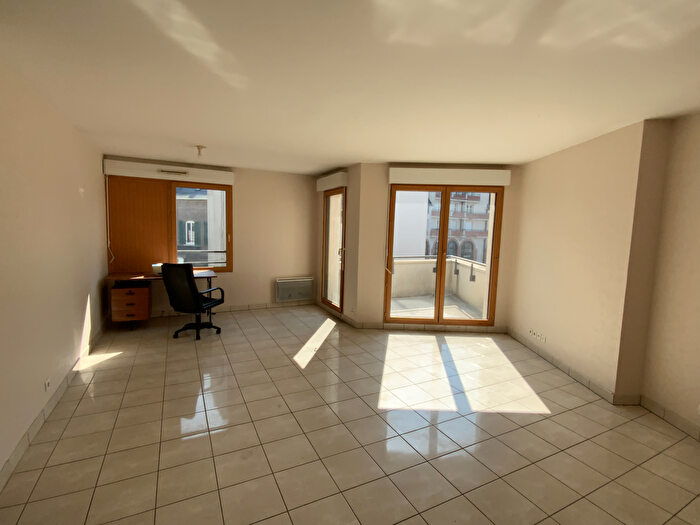 Appartement à vendre - Évreux, Centre-ville - 3 pièces - 2 chambres