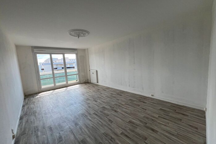 Reims, Europe, Chemin Vert : Appartement 3 pièces à vendre