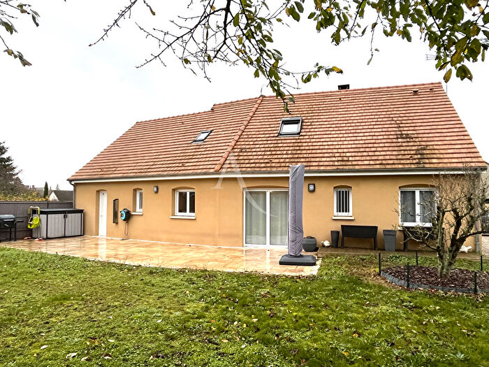 Maisons à vendre et appartements à louer - 1