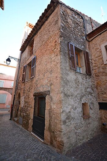 Maison à vendre - Montauroux - 4 pièces - 3 chambres