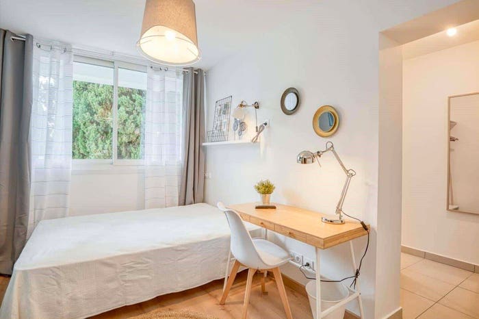 Centre Ville, Bruges : Appartement 1 pièce à louer