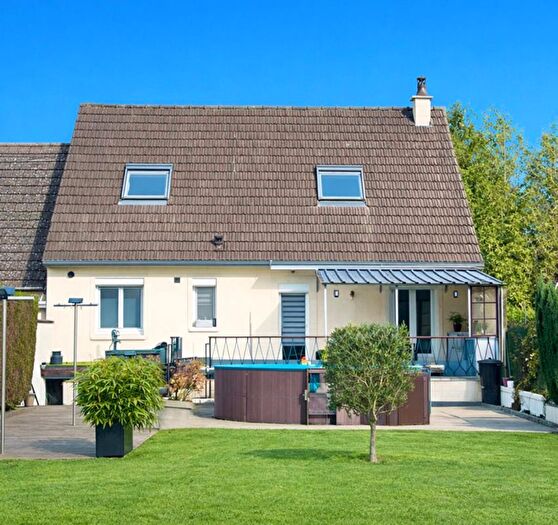Maison à vendre - Noyon, Sud - 4 pièces - 3 chambres