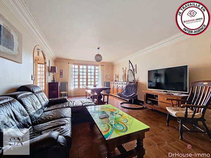 Maison à vendre - Sainte-Livrade-sur-Lot - 4 pièces - 3 chambres