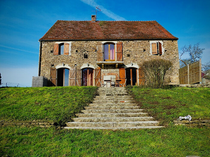 Maison à vendre - Vic-de-Chassenay - 7 pièces - 6 chambres