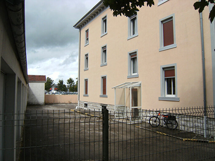 Appartement 3 pièces à Pontarlier, Centre-ville, à louer