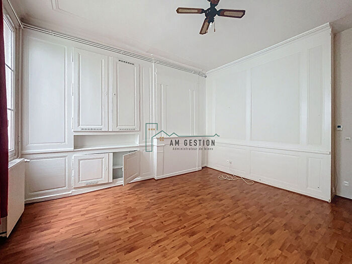 Appartement à louer - Limoges, Centre-ville, Hôtel de Ville, Emailleurs - 1 pièce