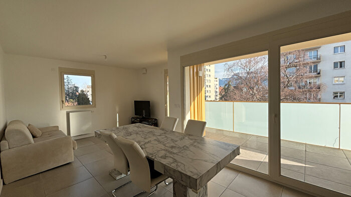 Appartement à vendre - Annecy, Romains - 3 pièces - 2 chambres