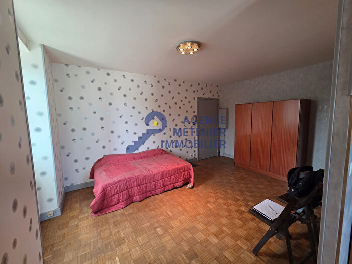 Saint-Pourçain-sur-Sioule : Appartement 1 pièce à vendre