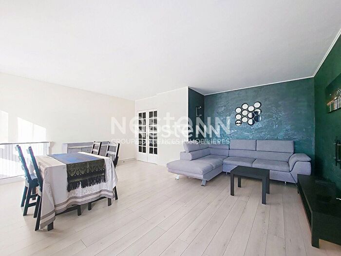 Appartement à louer - Le Pas du Lac, Montigny-le-Bretonneux - 3 pièces - 2 chambres