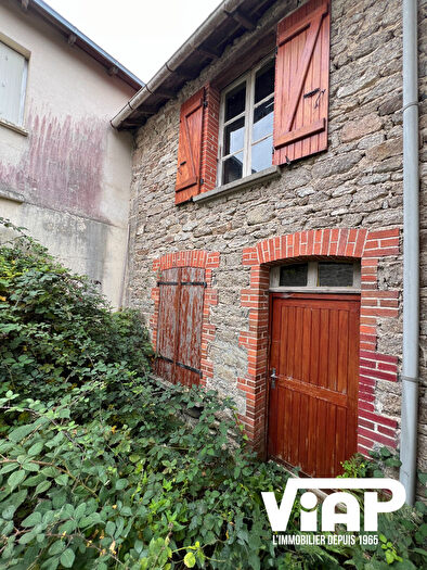Maison à vendre - Saint-Amand-Jartoudeix - 4 pièces - 2 chambres