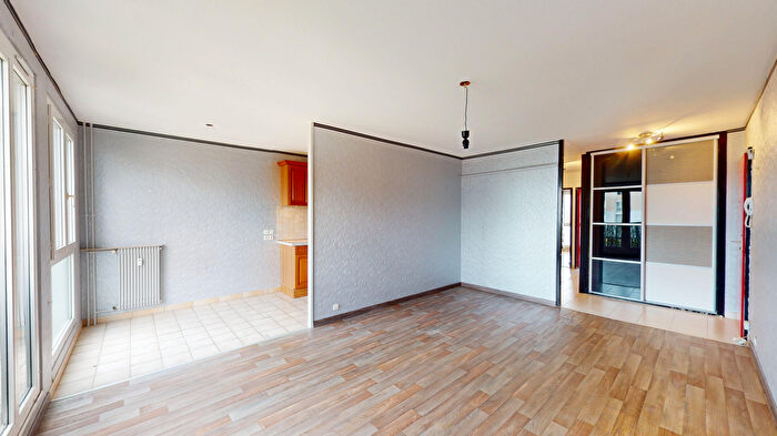 Appartement à vendre - Longvic - 4 pièces - 3 chambres