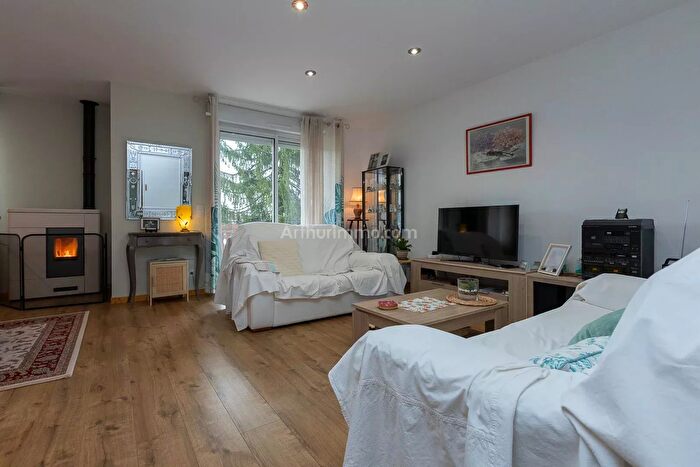 Maison à vendre - Saint-Victor-de-Morestel - 5 pièces - 3 chambres