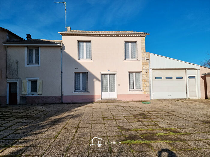 Maison à vendre - Vasles - 6 pièces - 4 chambres