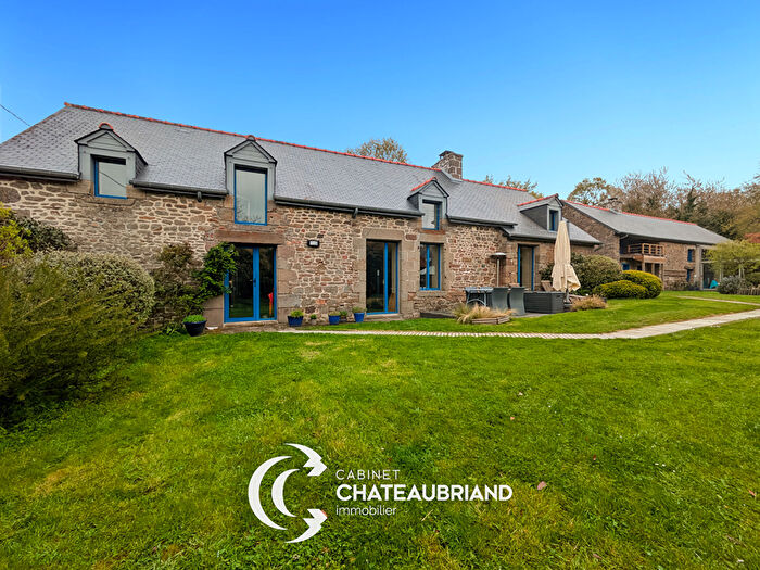 Maison à vendre - Combourg - 6 pièces - 3 chambres