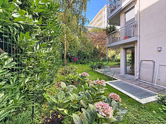Paris 20ème, Plaine, Lagny : Appartement 3 pièces à vendre