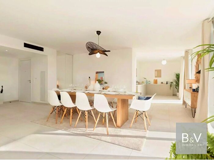 Appartement à vendre - Saint-Laurent-du-Var, Bord de Mer, Port de Plaisance - 4 pièces - 3 chambres