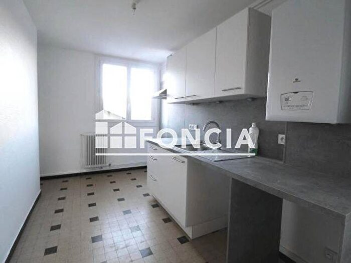 Appartement à louer - Comboire, Échirolles - 3 pièces - 2 chambres