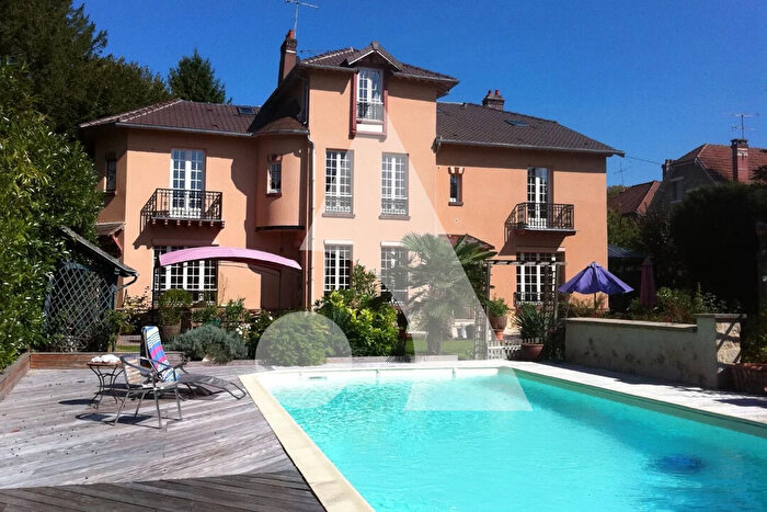 Maison 8 pièces à LIsle-Adam, à vendre
