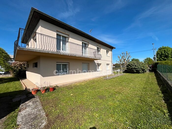 Meyzieu, Centre-ville : Maison 7 pièces à vendre