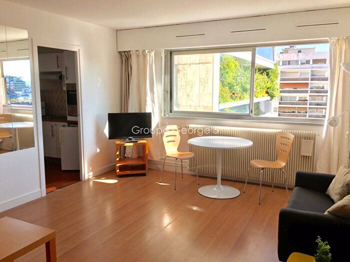 Appartement 1 pièce à Vaugirard-Parc des Expositions, Paris 15ème arrondissement, à louer