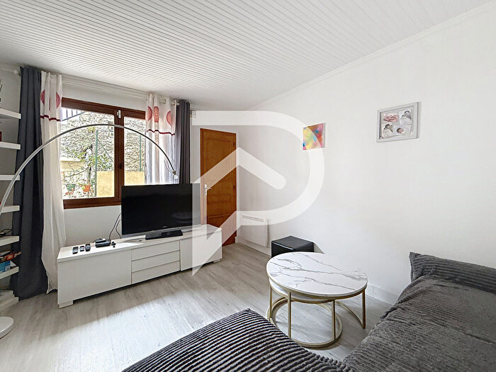 Maison 3 pièces à Issy-les-Moulineaux, Les Epinettes, Le Fort, Les Hauts dIssy, à vendre