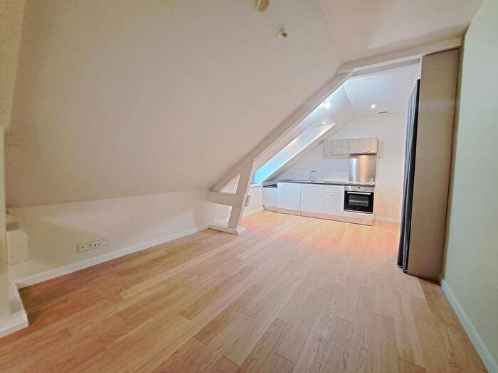 Appartement à louer - Saint-Clément, Nantes - 1 pièce