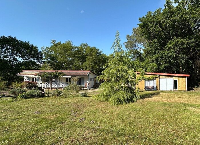 Maison à vendre - Sainte-Eulalie-en-Born - 4 pièces - 3 chambres