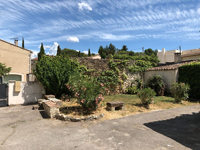 Maison à louer - Le Puy-Sainte-Réparade - 5 pièces - 4 chambres