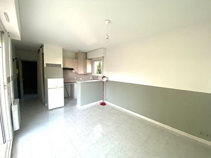 Appartement à louer - Caucade, Sainte Marguerite, Nice - 1 pièce