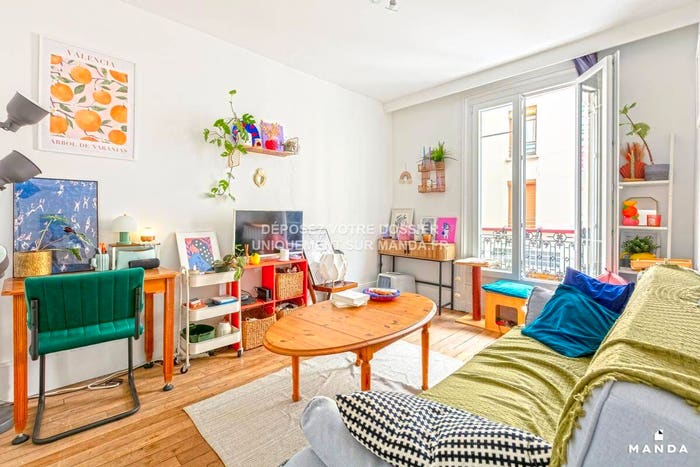 Goutte d'Or-Château Rouge, Paris 18ème arrondissement : Appartement 2 pièces à louer