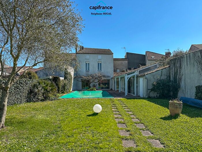 Maison 6 pièces à Villeneuve-sur-Lot, Eysses, à vendre