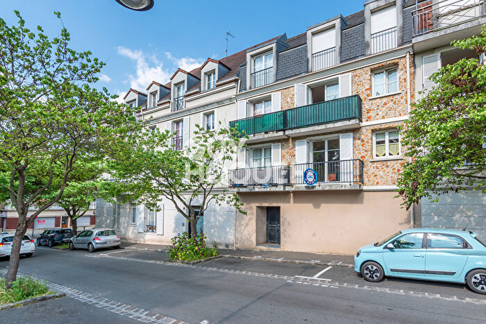 Villiers-sur-Marne, Centre-ville : Appartement 3 pièces à louer