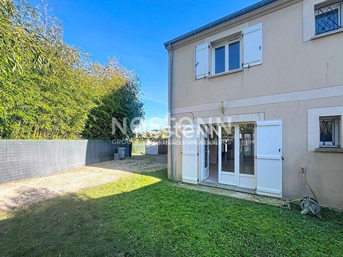 Maison à louer - Sud, Plaisir - 5 pièces - 3 chambres