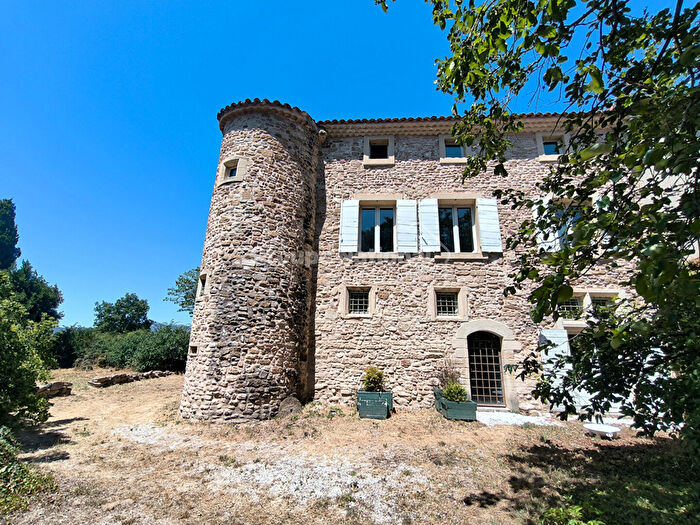 Maison à vendre - Carpentras, Nord - 10 pièces - 3 chambres