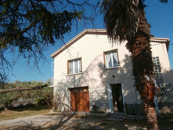 Maison 6 pièces à Volx, à vendre