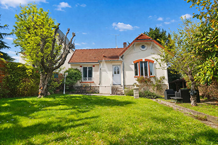 Maison à vendre - Neuilly-sur-Marne, Primevères, Chanoux - 4 pièces - 2 chambres