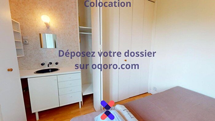 Maison à louer - Saint-Genis-les-Ollières - 5 pièces - 4 chambres