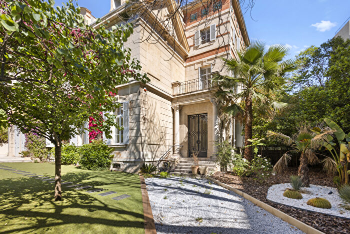 Maison à vendre - Marseille e , Perier - 13 pièces