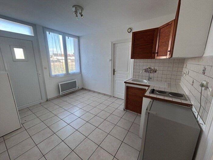 Appartement à louer - Centre, Saint-Pierre-des-Corps - 1 pièce